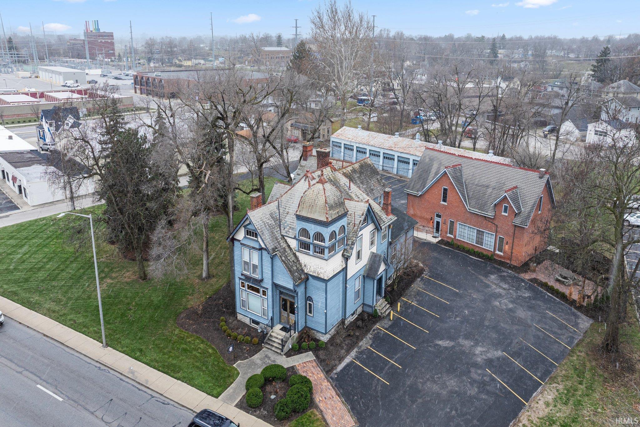 2417 Spy Run Avenue, For Sale in Fort Wayne - Zoocasa