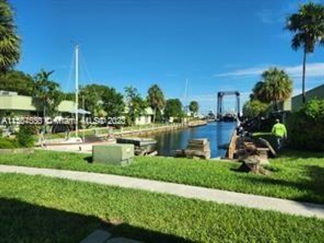 1 - 305 Lewis Lane, Sold in Dania Beach - Zoocasa