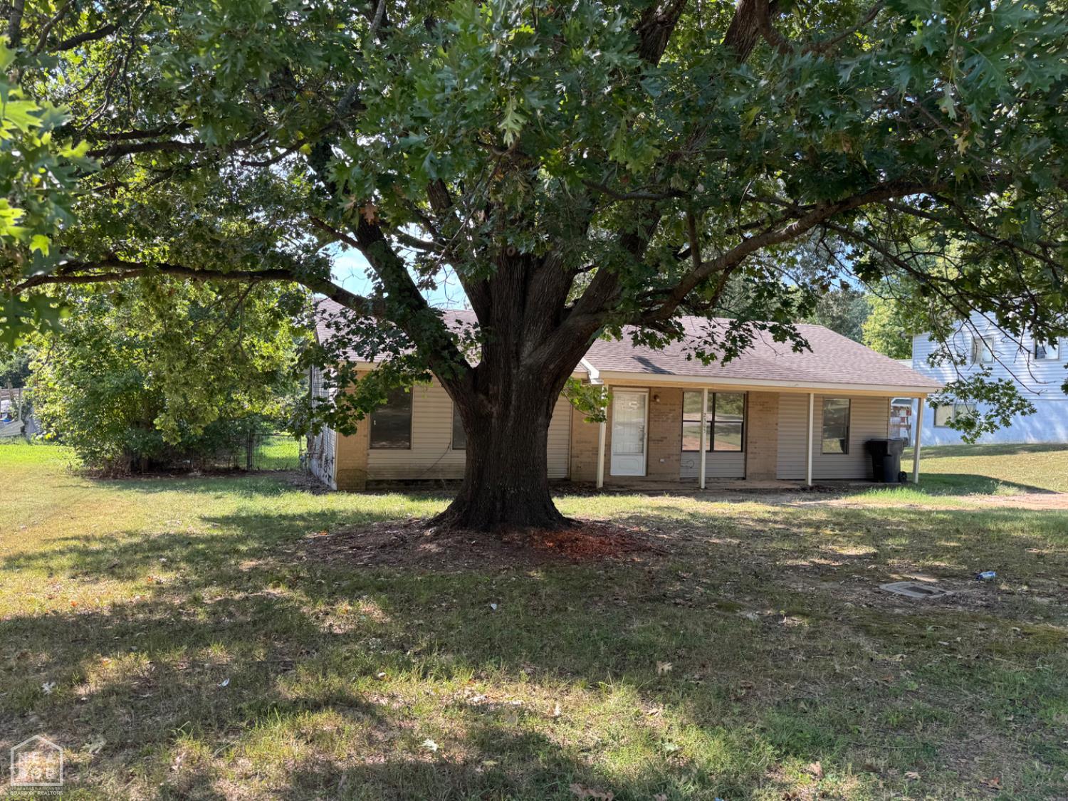 2305 Mitzi Ln, For Sale in Jonesboro - eXp Realty