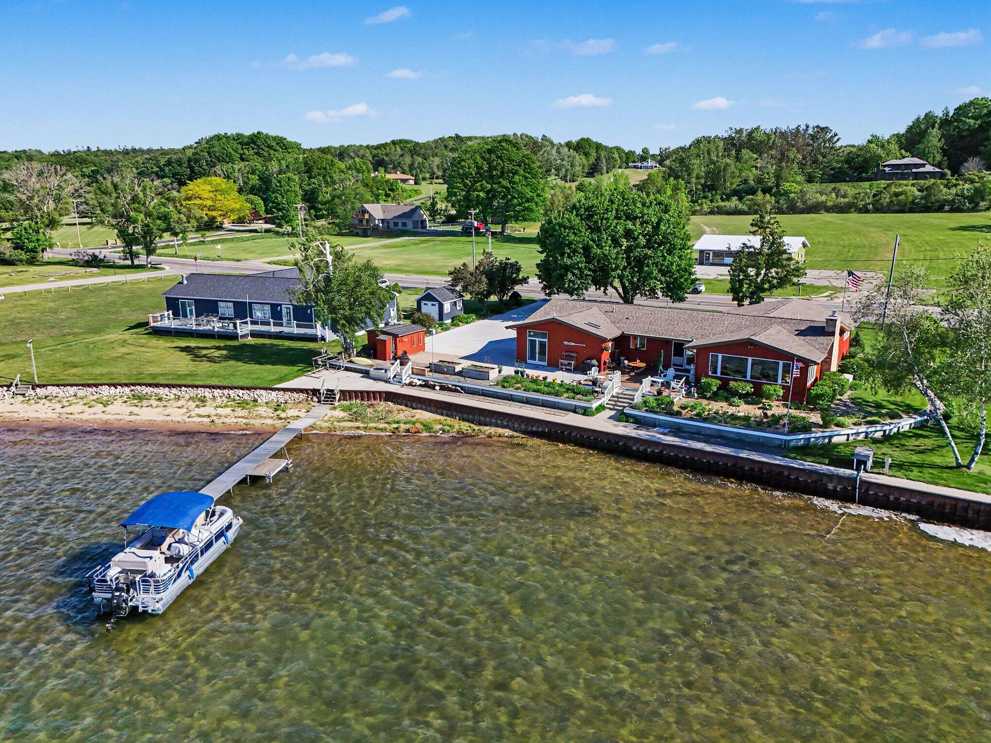 4554 Crescent Beach Rd, For Sale in Onekama - eXp Realty