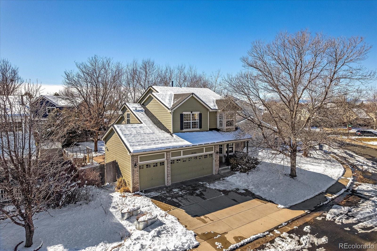 18592 E Crestridge Drive, Sold in Aurora - Zoocasa