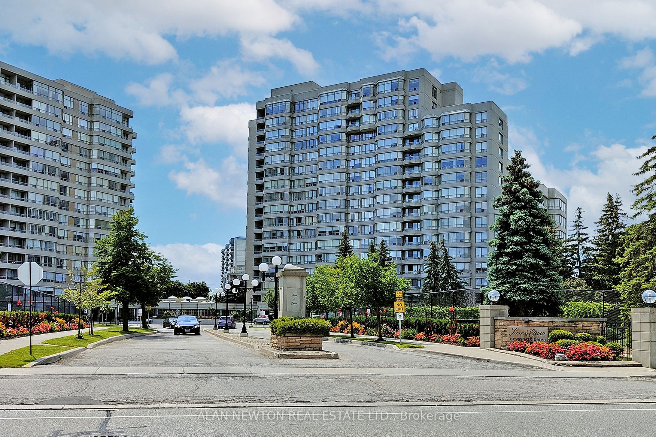 1010 - 7 Townsgate Dr, Sold in Vaughan - eXp Realty