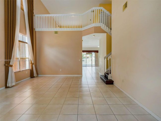 15883 Sw 63rd Ter, Inactive in Miami - Zoocasa