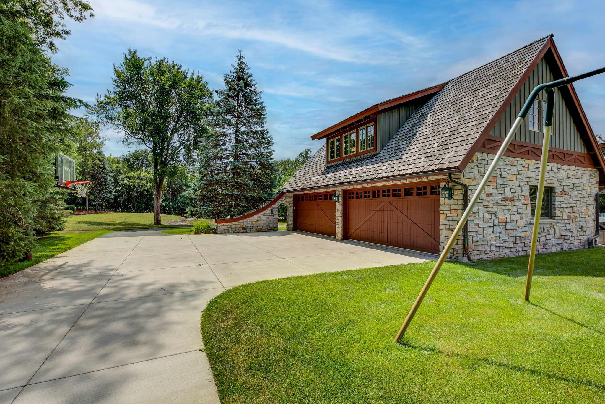 781 Ferndale Rd N, For Sale in Wayzata - eXp Realty