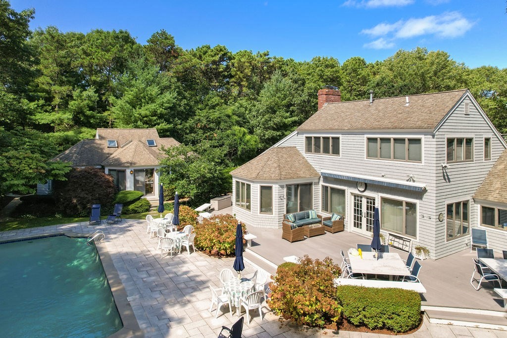 134 Paddock Cir, Sold in Mashpee - eXp Realty