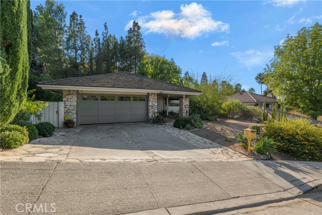 4701 Monarca Dr, For Sale in Tarzana - eXp Realty