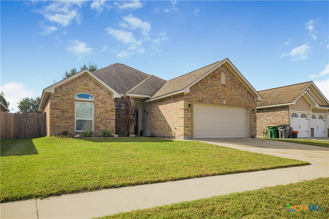 604 Mason Cir, For Sale in Victoria - eXp Realty