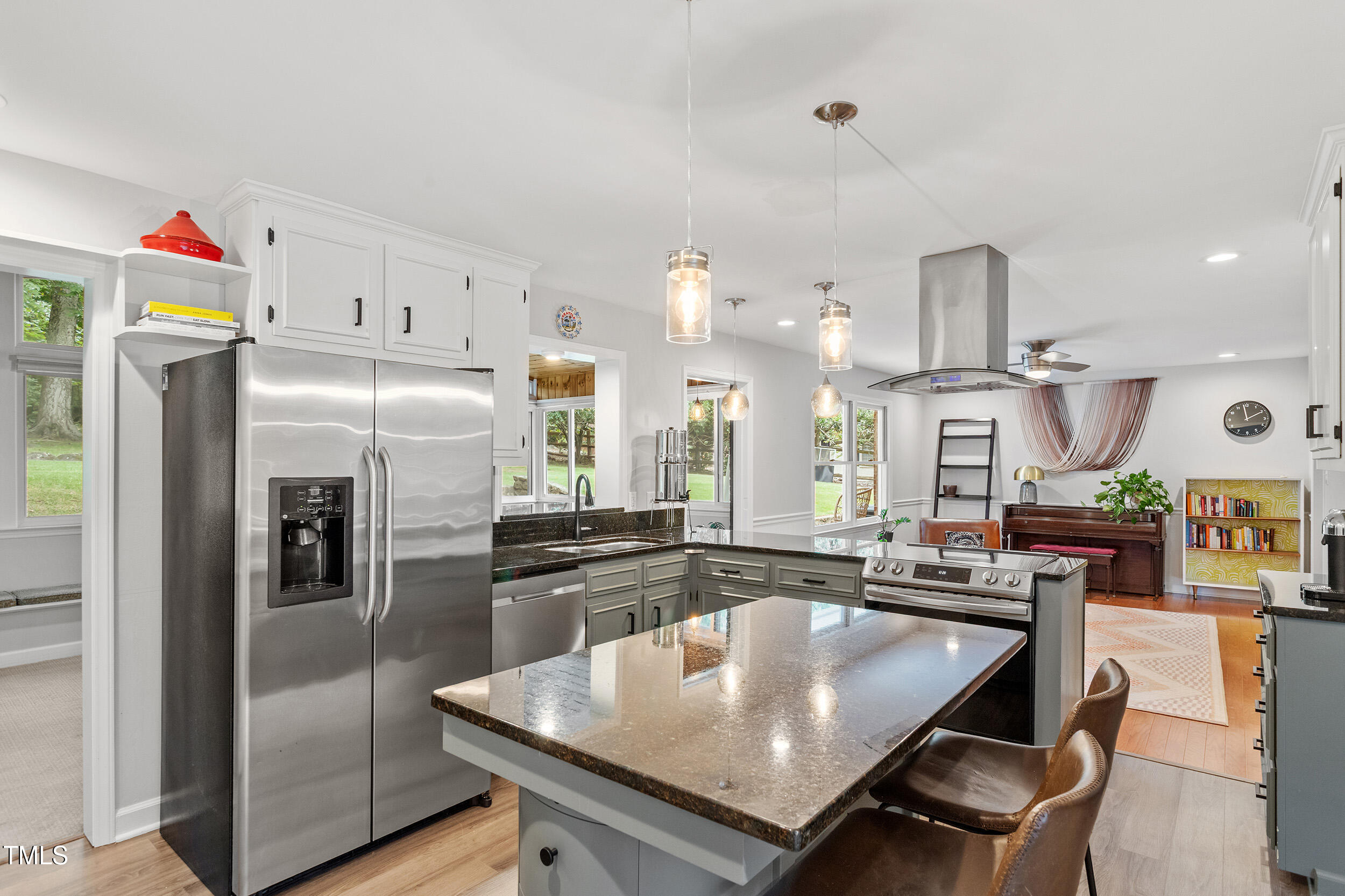 208 Latta Rd, For Sale in Durham - eXp Realty