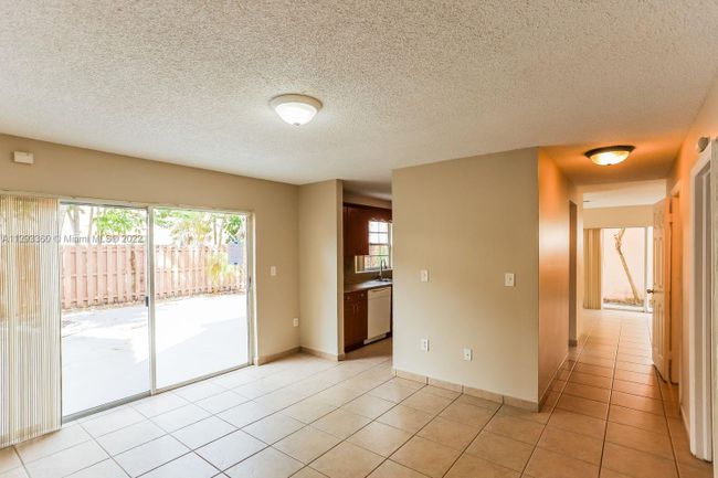 15043 Sw 110th Ter, Sold in Miami - Zoocasa