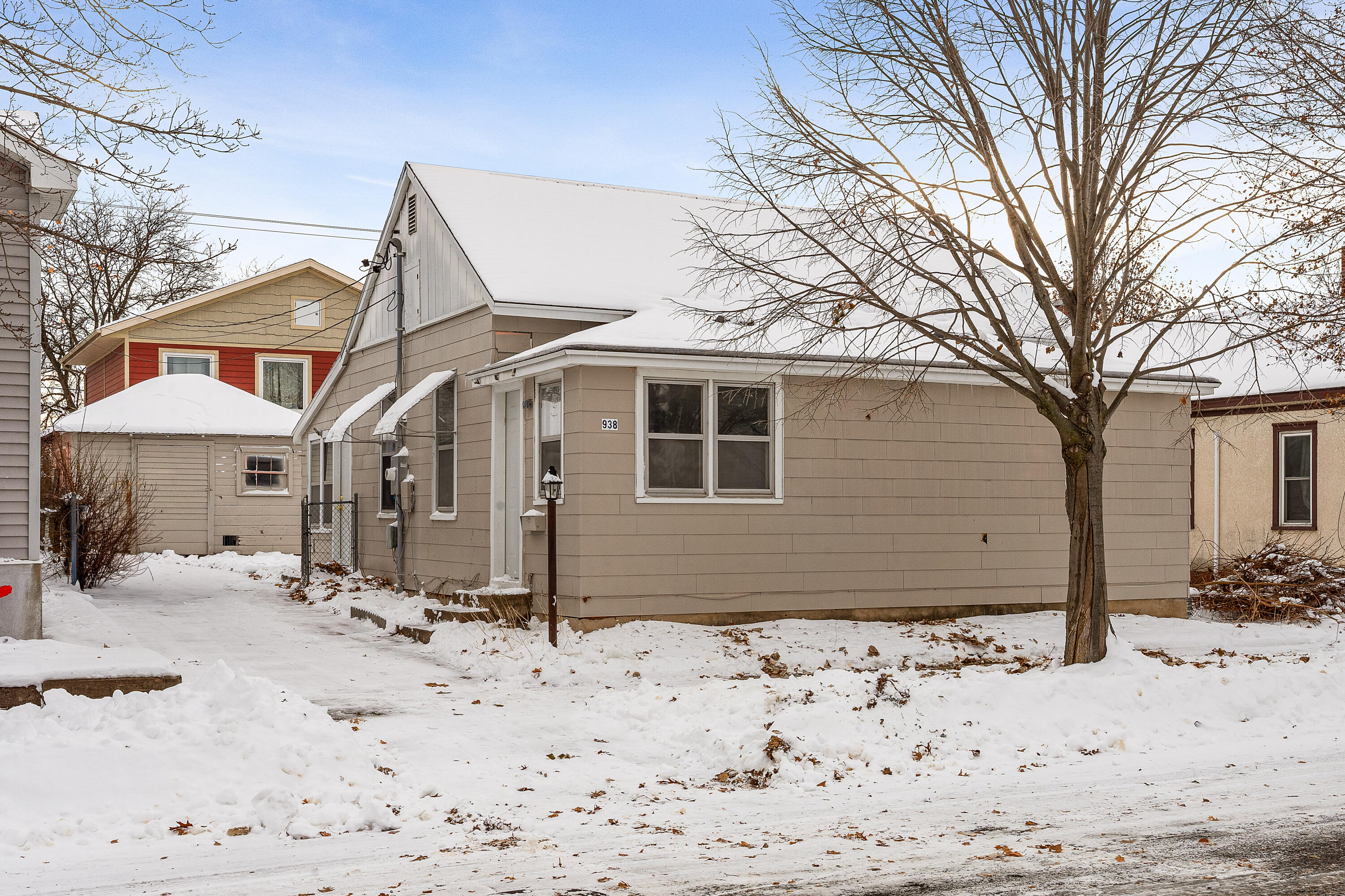 938 Hood St, For Sale in La Crosse - eXp Realty