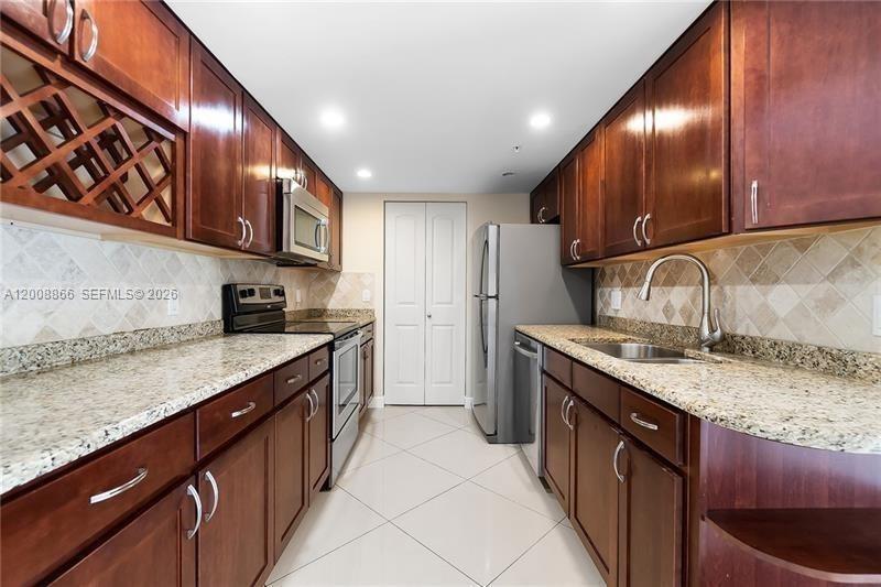 213 - 4197 N Haverhill Rd, For Rent in West Palm Beach - eXp Realty