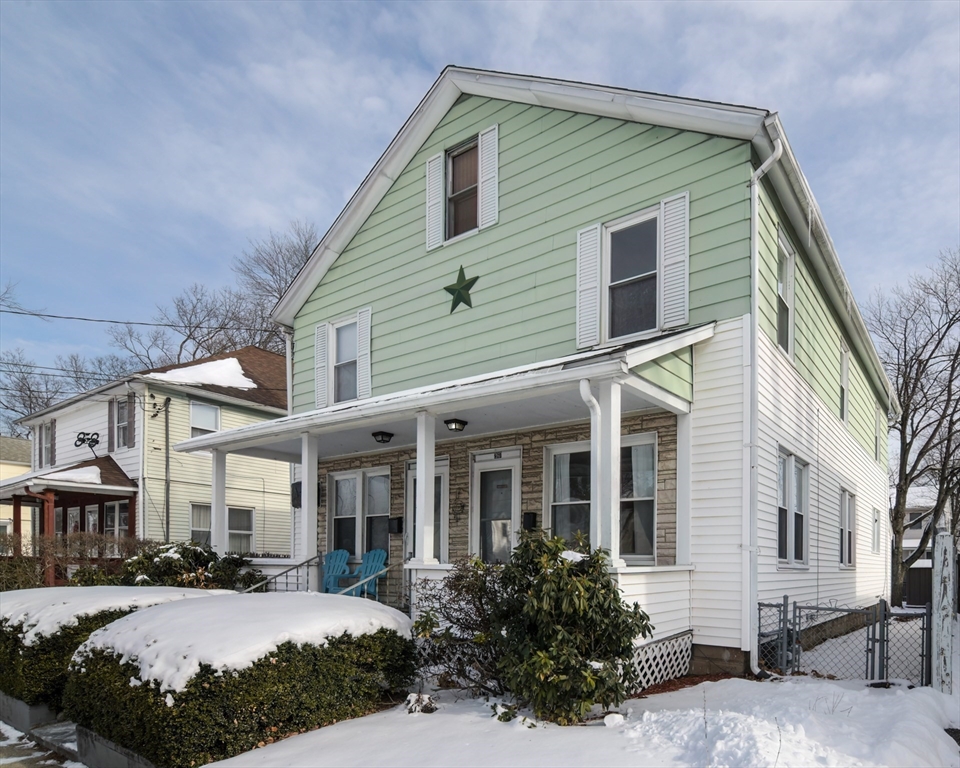 267 Redlands St, For Sale in Springfield - eXp Realty