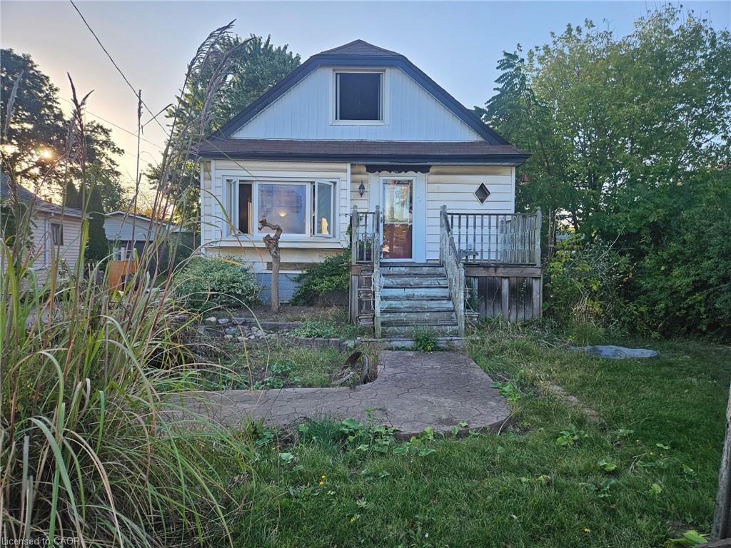 543 Waterloo St, For Sale in Hamilton - eXp Realty