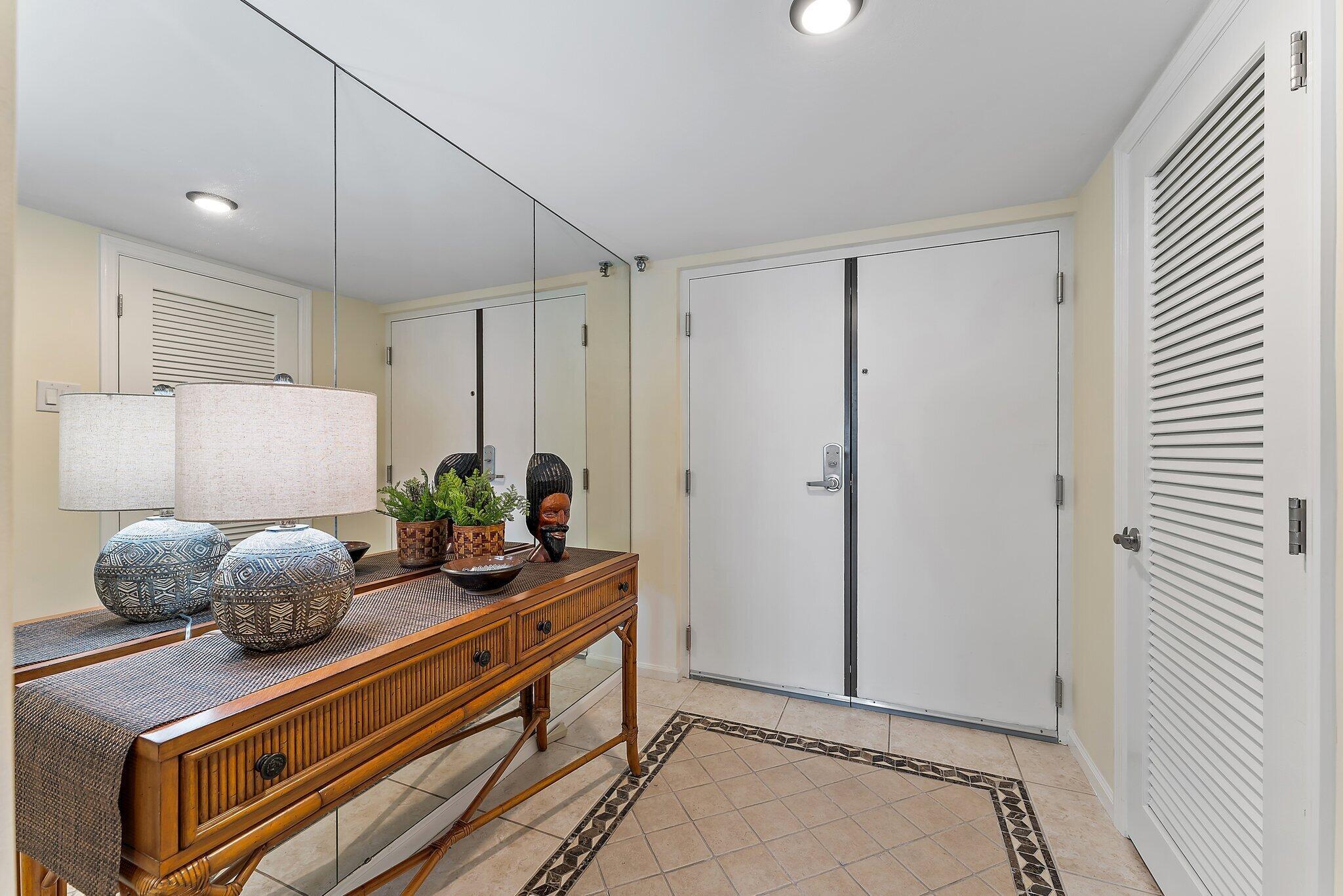 1406 - 5420 N Ocean Drive, For Sale in Singer Island - Zoocasa