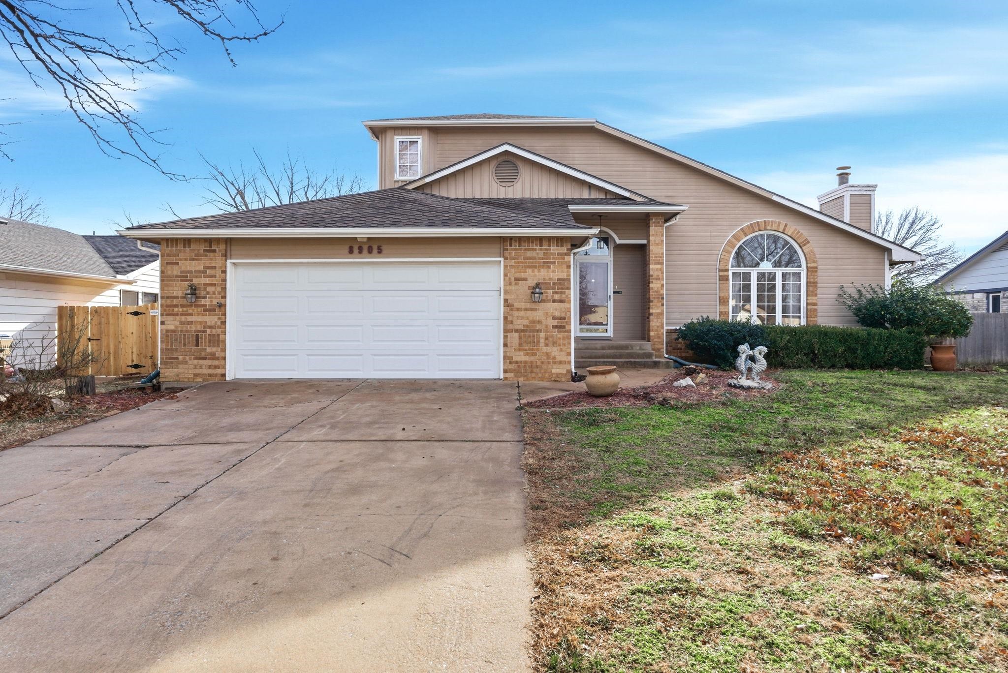 8905 E Parkmont Dr, For Sale in Wichita - eXp Realty