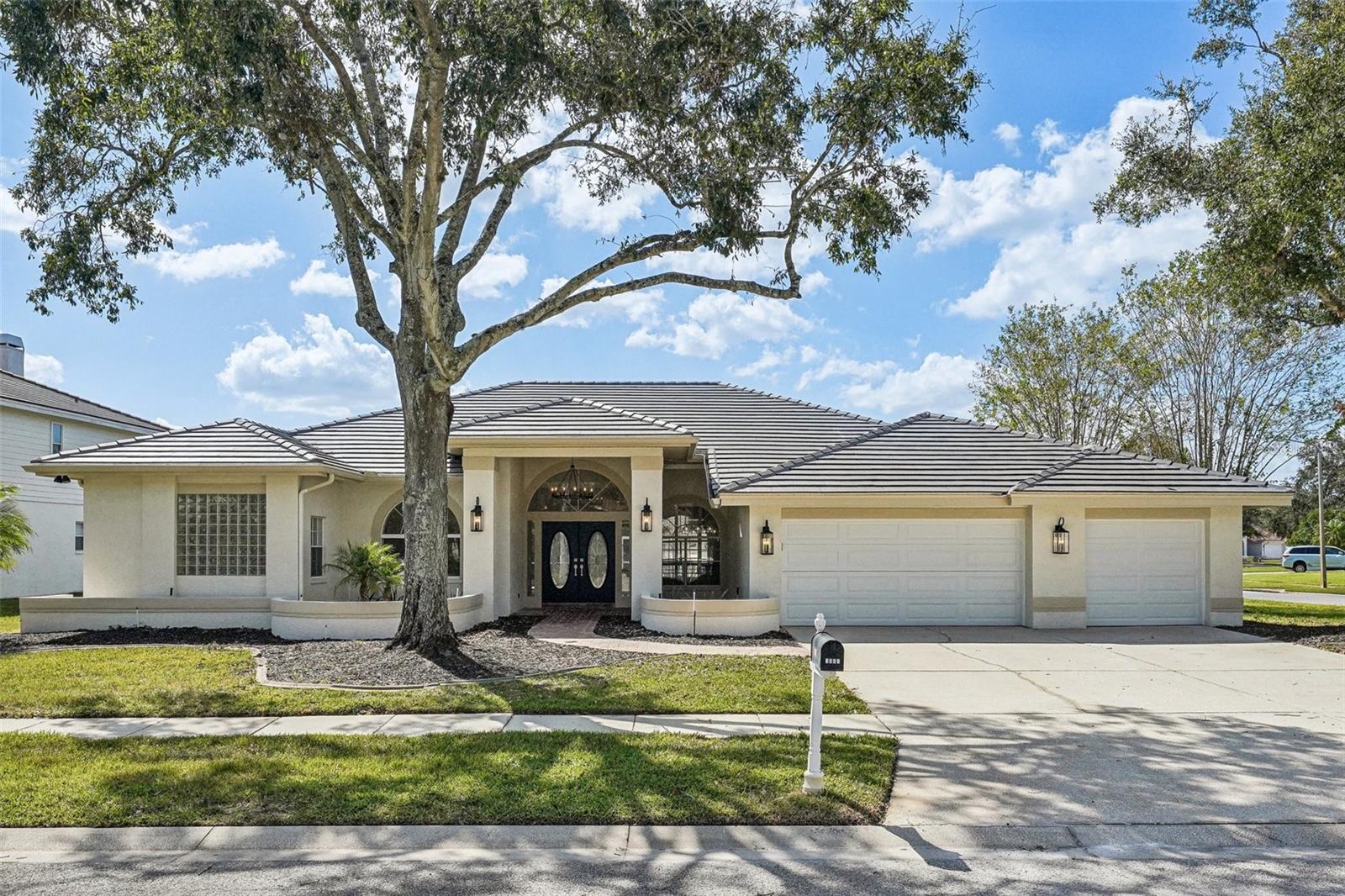 3982 Wellington Parkway, For Sale in PALM HARBOR - Zoocasa