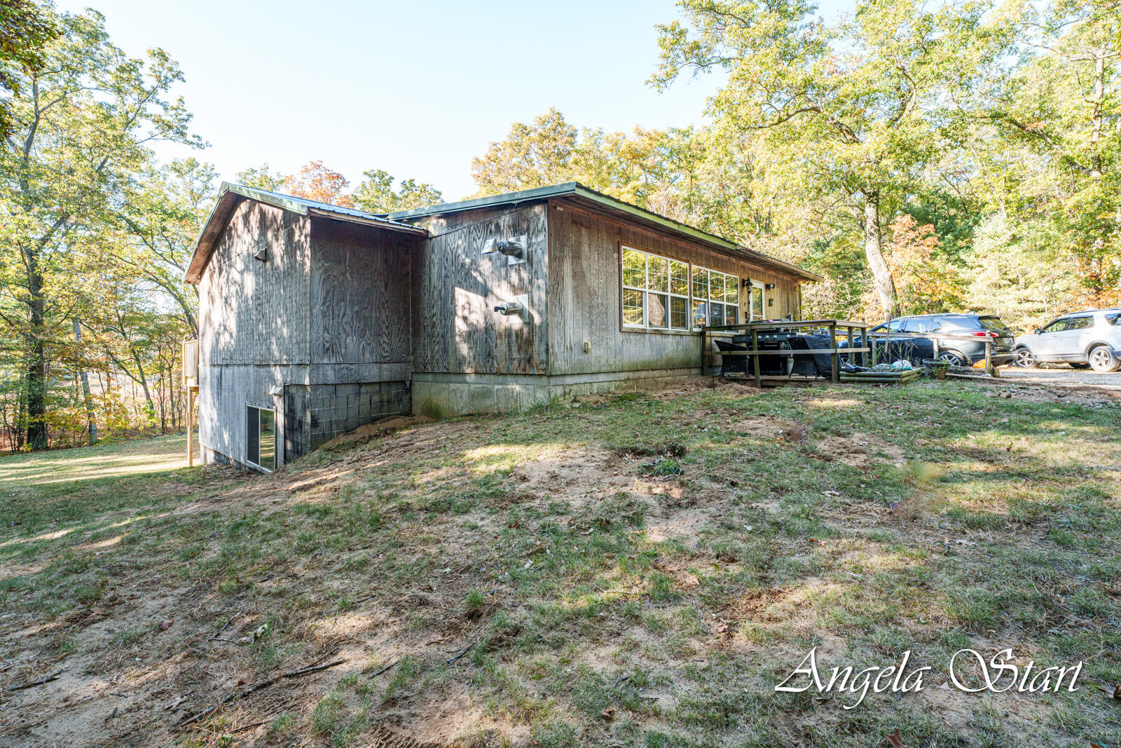 2282 E Maple Street, For Sale in Newaygo - Zoocasa