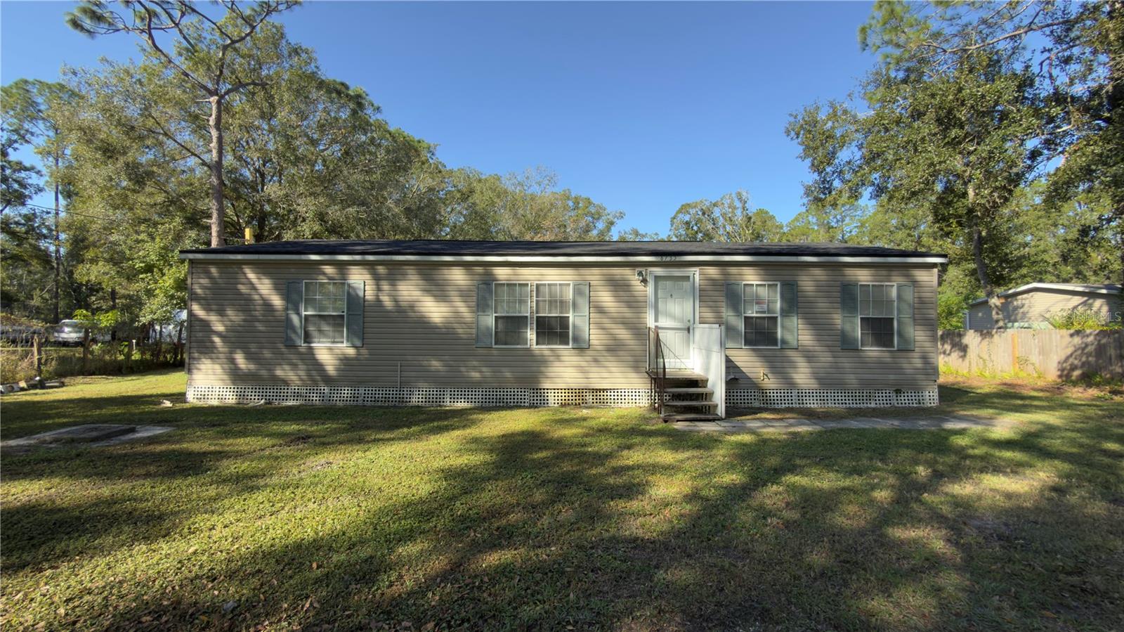 6735 Mangrove Dr, For Sale in WESLEY CHAPEL - eXp Realty