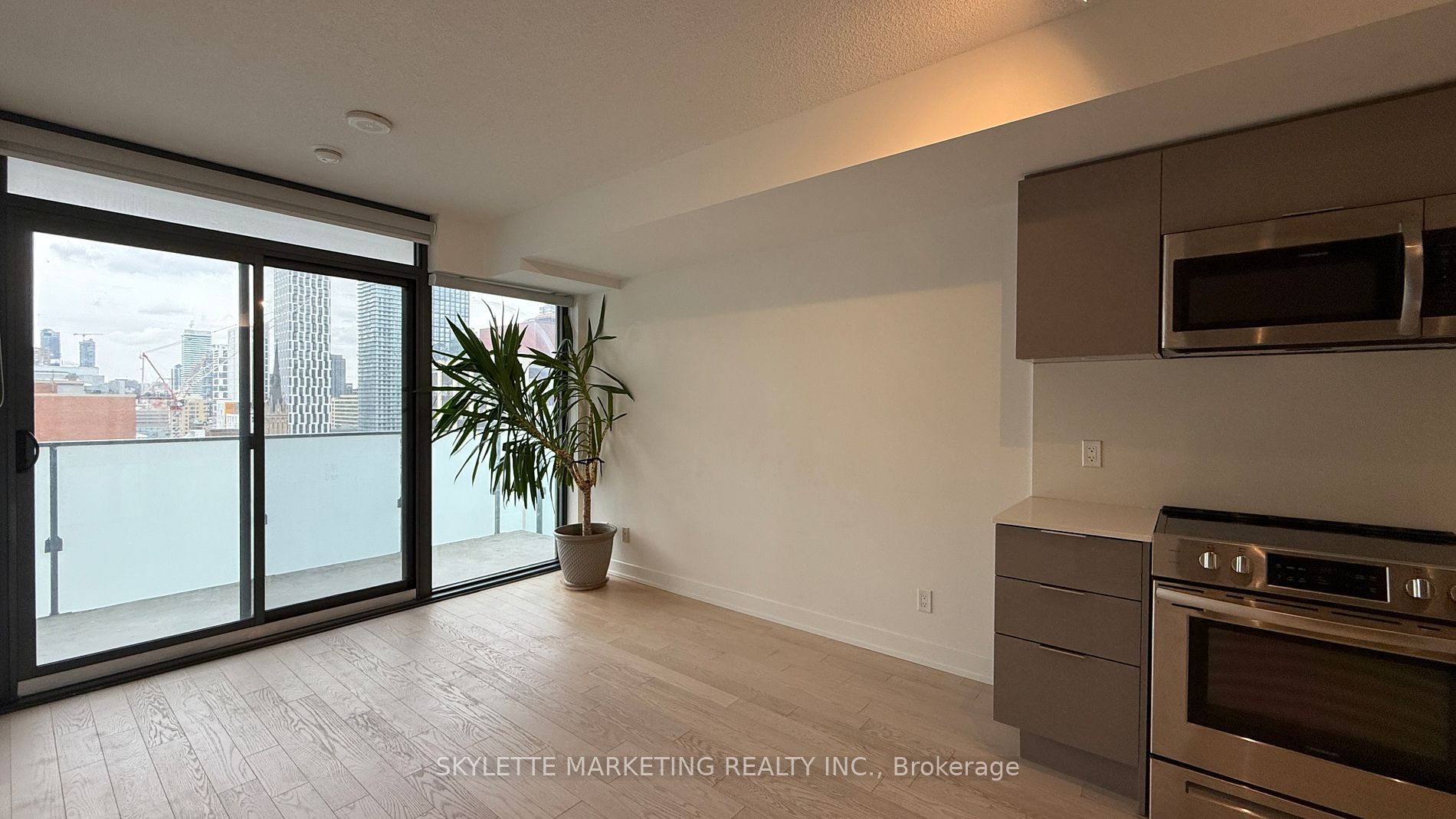 1516 - 25 Richmond St E, For Rent in Toronto - Zoocasa
