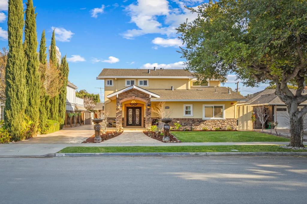 1642 El Dorado Ave, For Sale in San Jose - Zoocasa