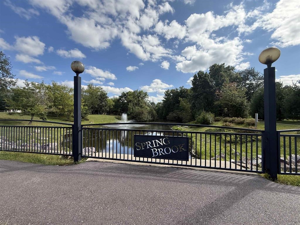 312 Lake Shore Dr, For Sale in Wisconsin Dells - eXp Realty