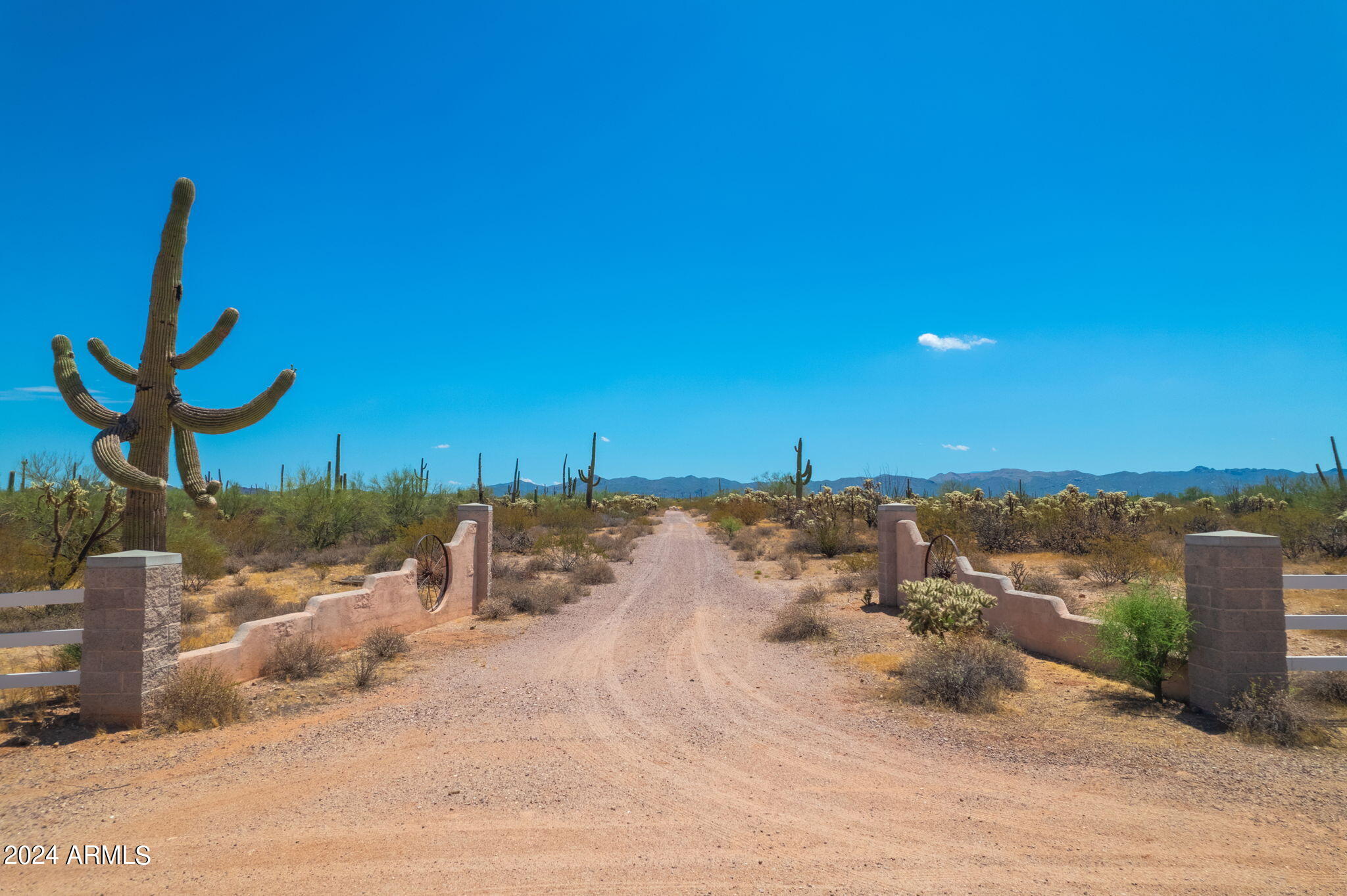 2 - 354 E Undetermined Road, For Sale in Marana - Zoocasa