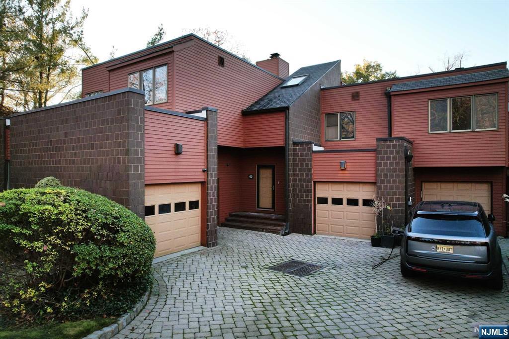 62 Old Quarry Rd, For Sale in Englewood - eXp Realty