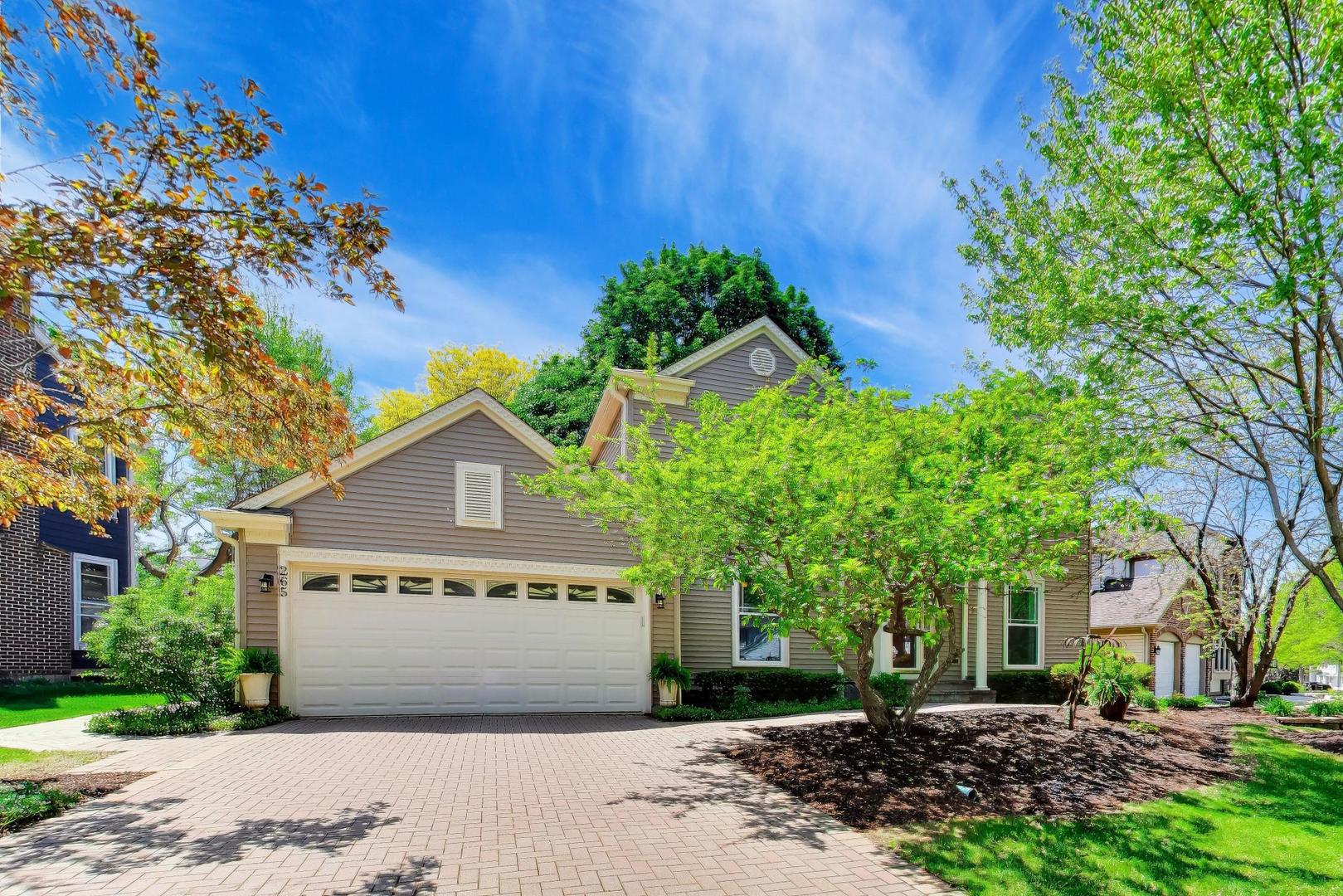 265 Southfield Dr, Pending in Vernon Hills - eXp Realty