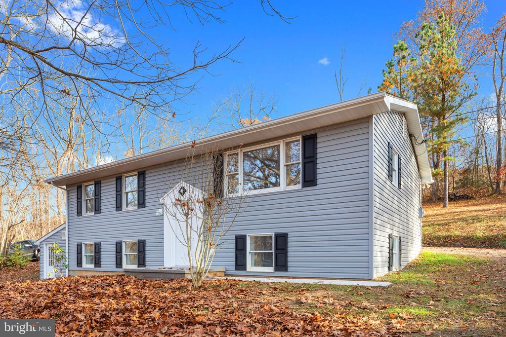 14537 Upper Patterson Creek Road, For Sale in BURLINGTON - Zoocasa