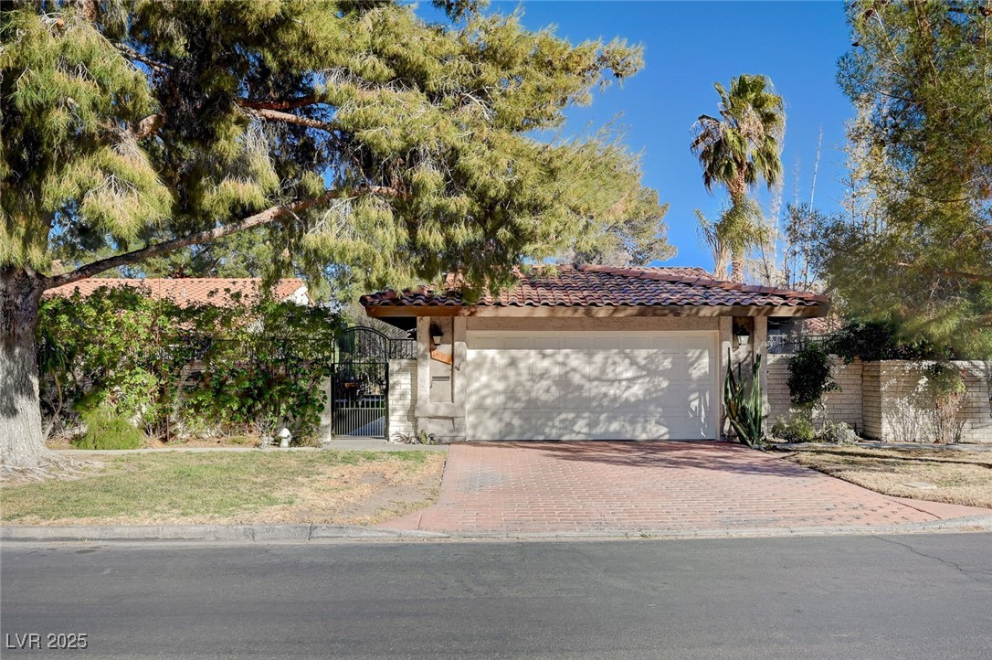 1905 Calle De Espana, For Sale in Las Vegas - Zoocasa