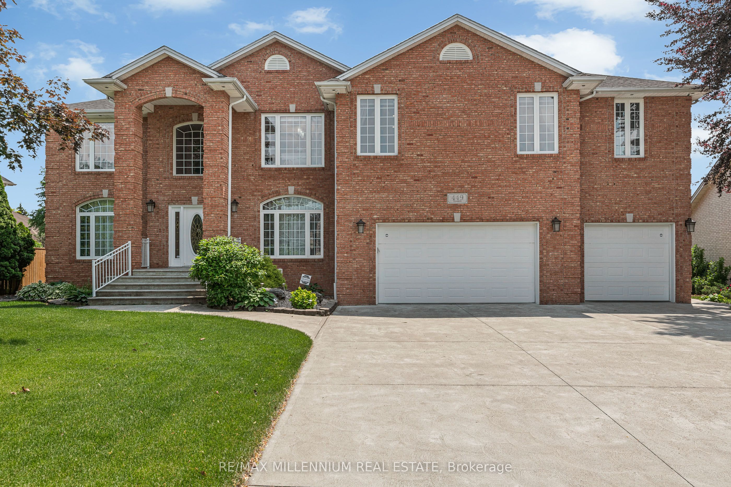 449 Chambers Dr, For Sale in Windsor - eXp Realty