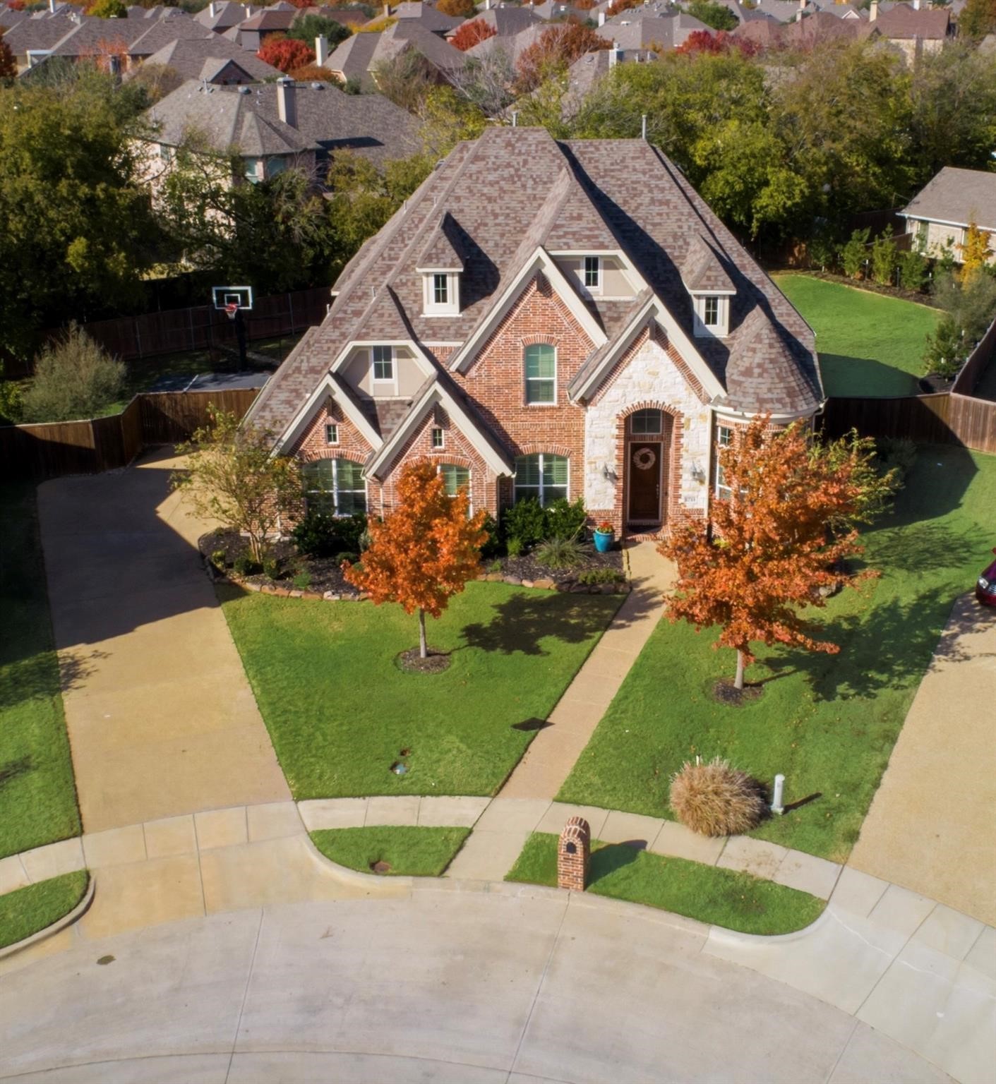 1711 Rhett Dr, For Sale in Allen - Zoocasa