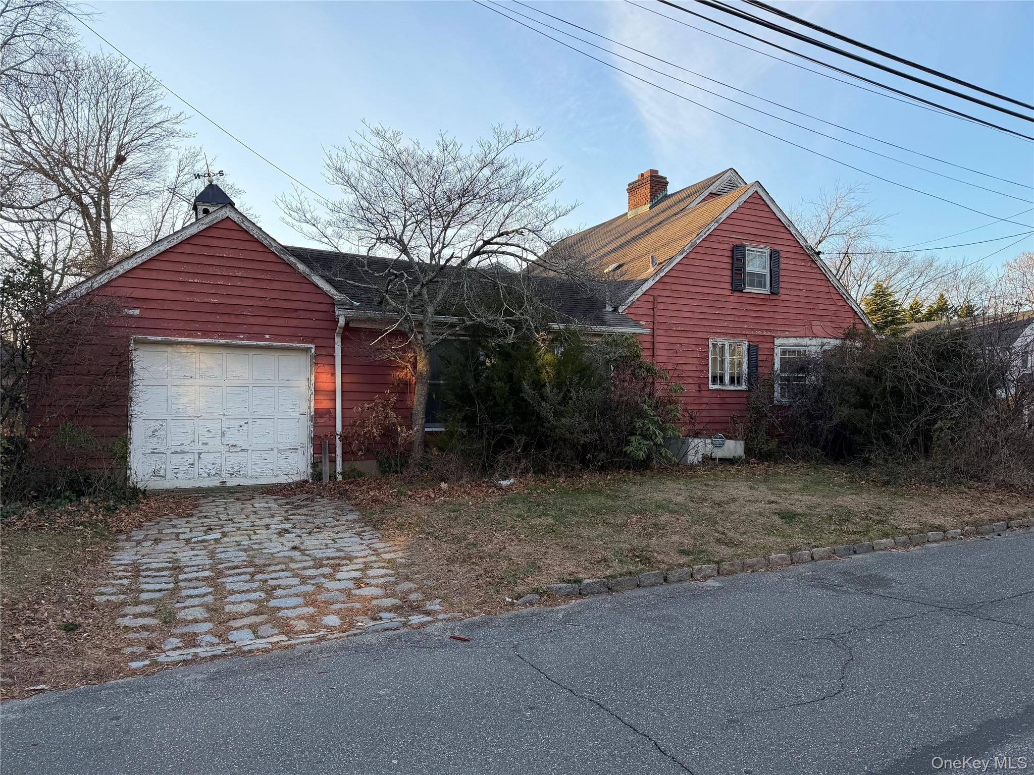 199 Cherry St, For Sale in Woodmere - eXp Realty