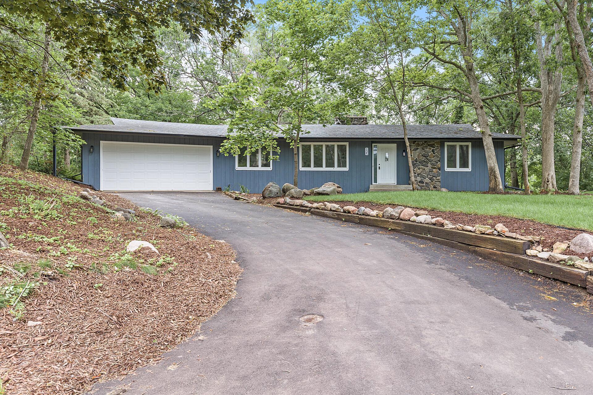 135 Sabra Court, Sold in Apple Valley - eXp Realty