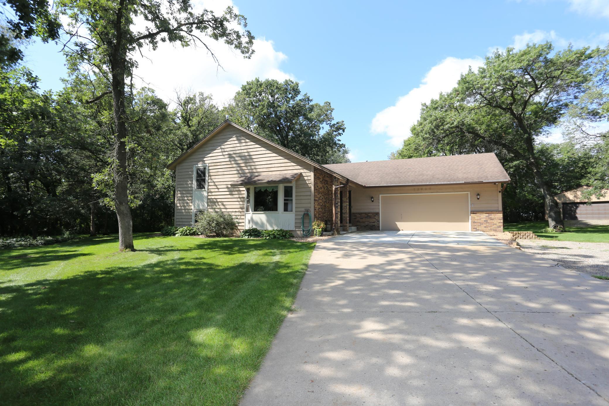 19930 Flintwood Street Nw, Sold in Oak Grove - Zoocasa