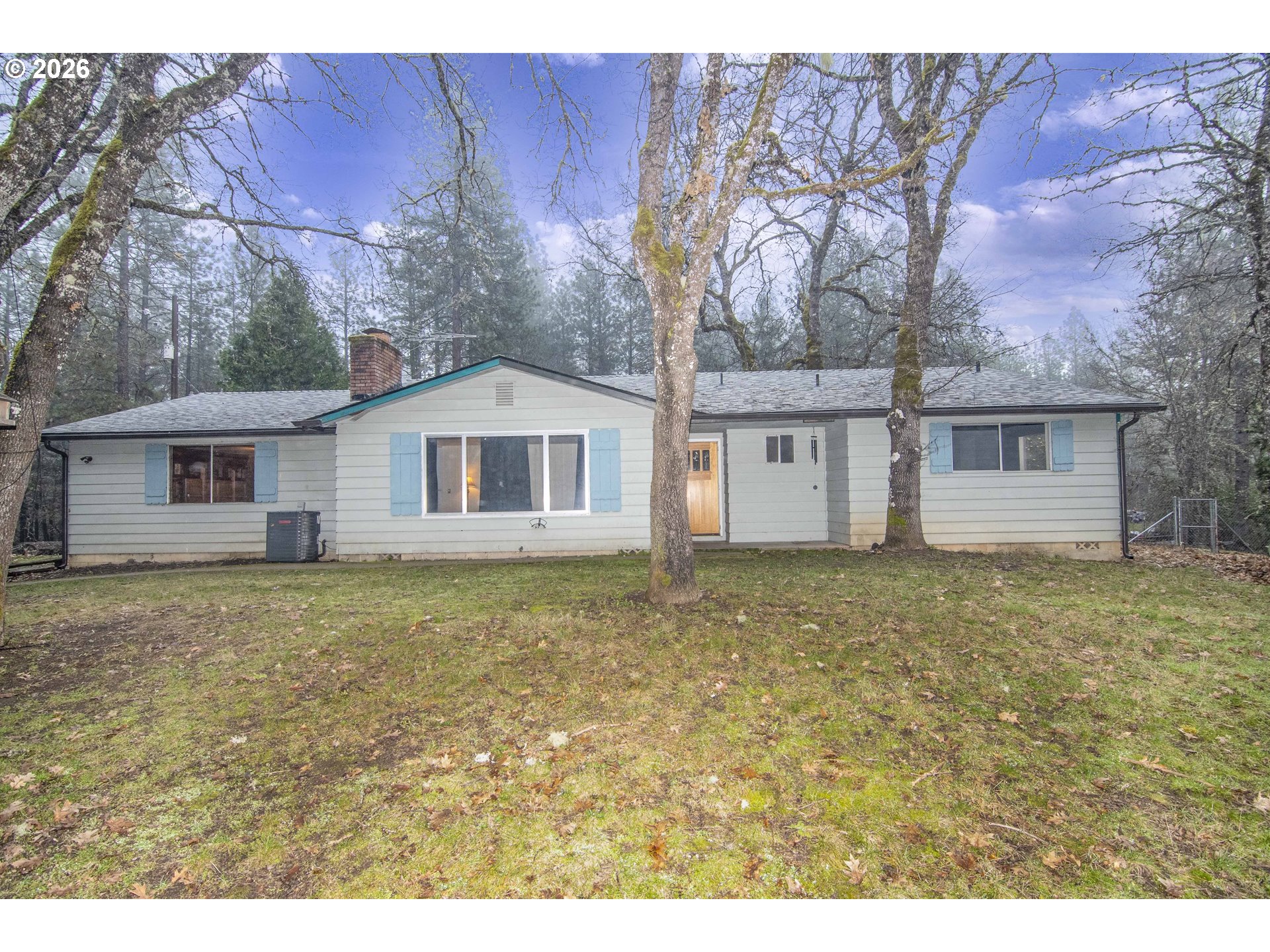 4885 Azalea Dr, For Sale in Grants Pass - eXp Realty