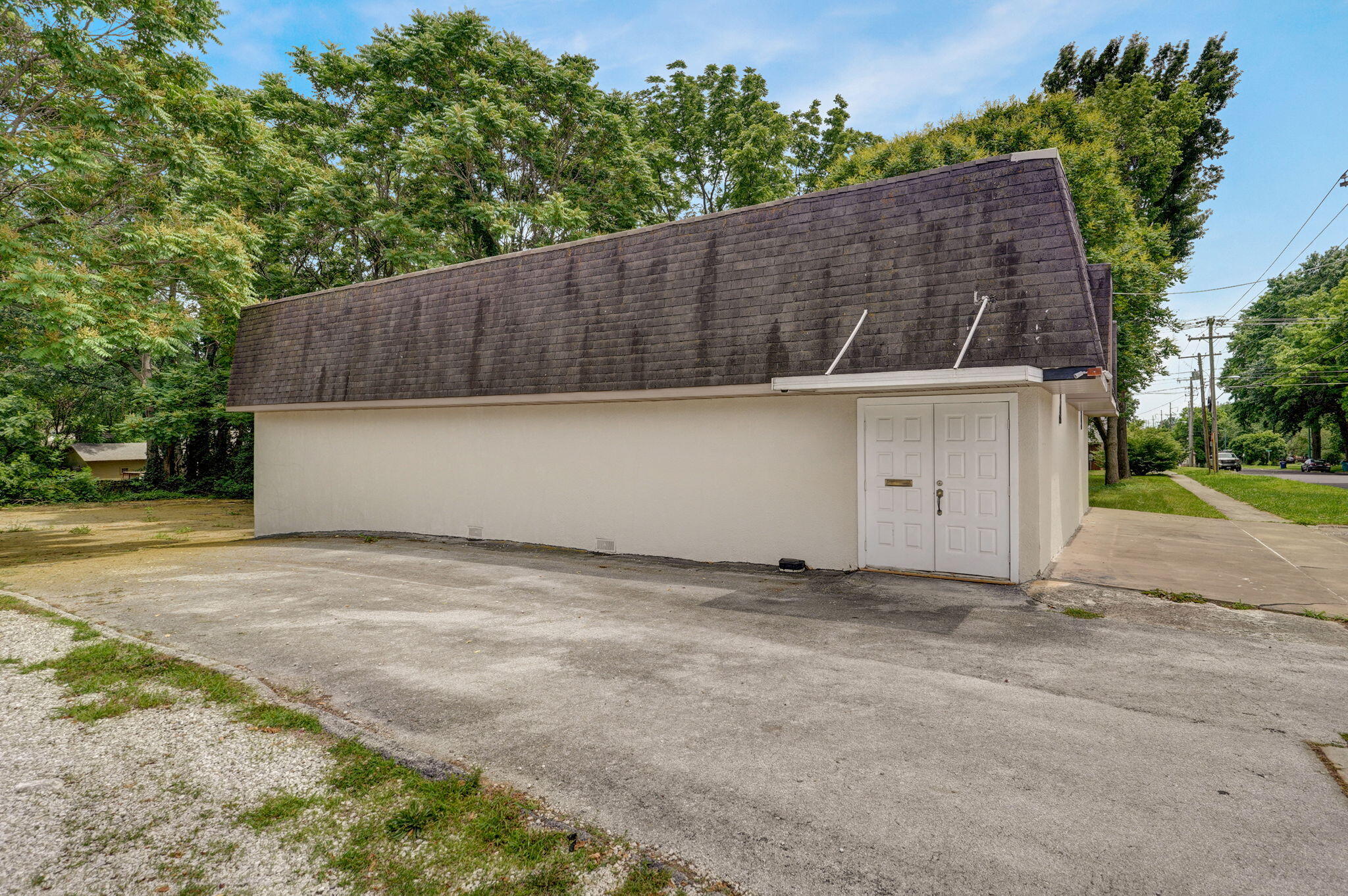 1212 Broadway Avenue, For Sale in SPRINGFIELD - eXp Realty