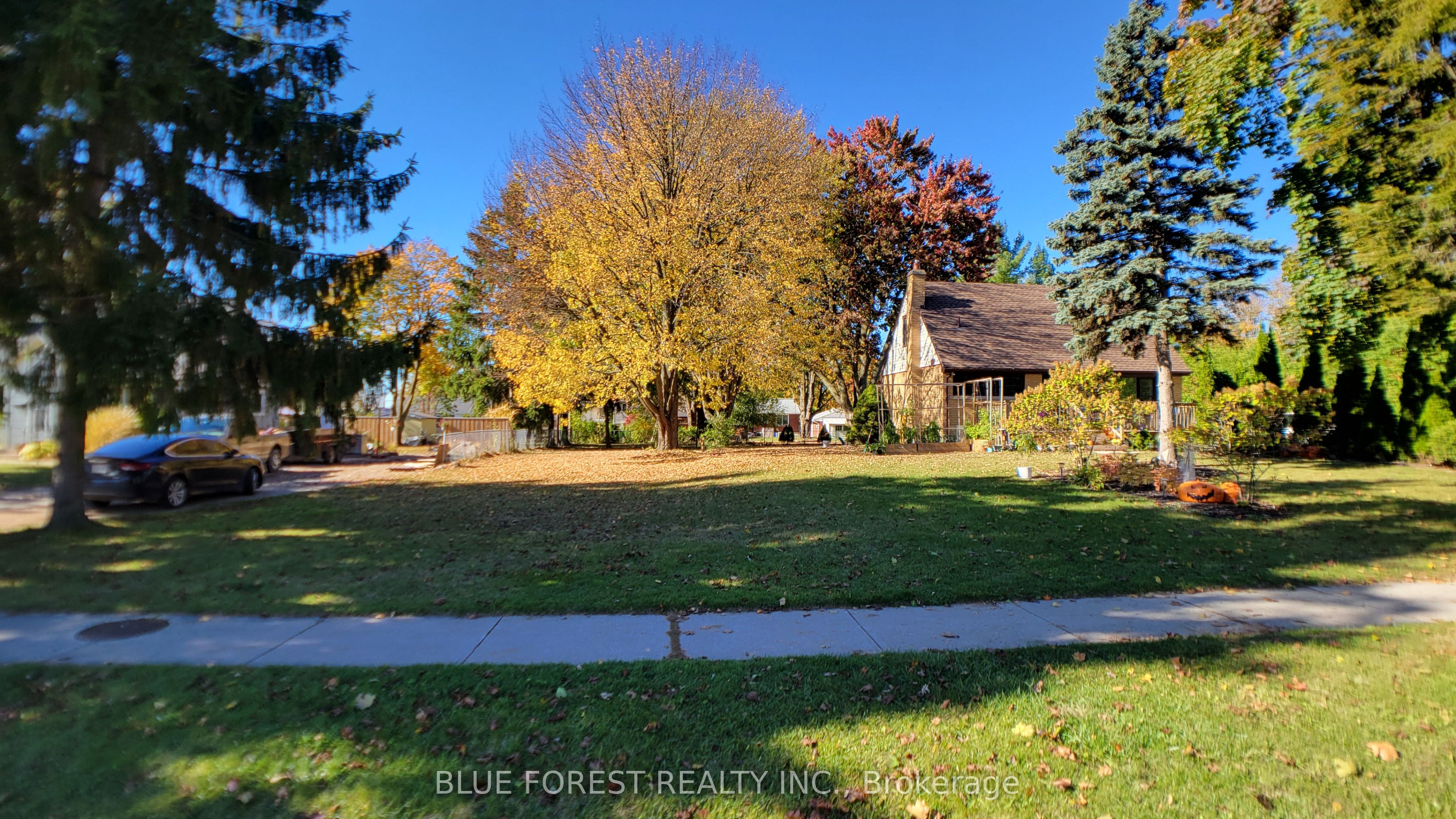 947 Dearness Dr, For Sale in London - eXp Realty
