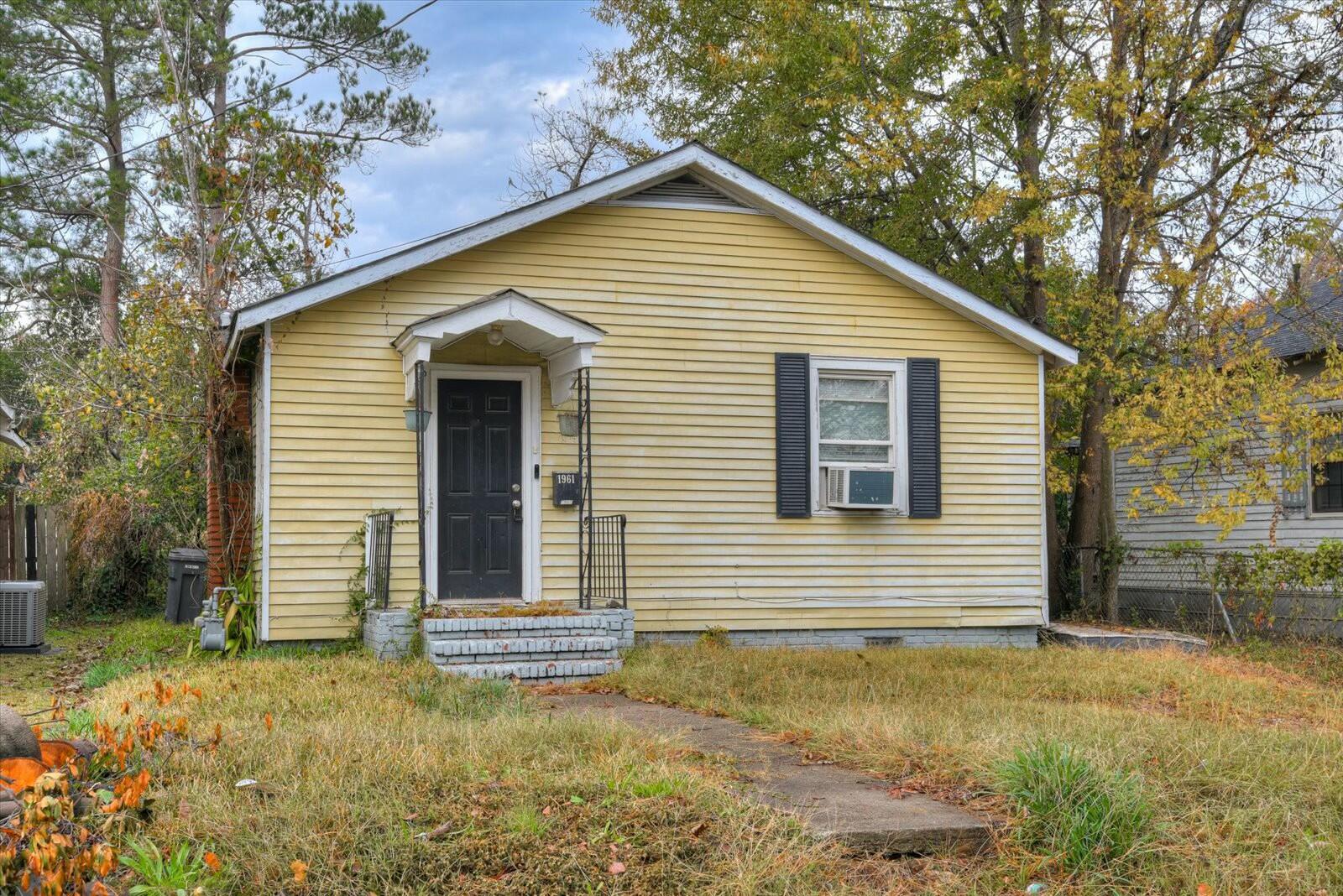 1961 Battle Row, For Sale in Augusta - Zoocasa