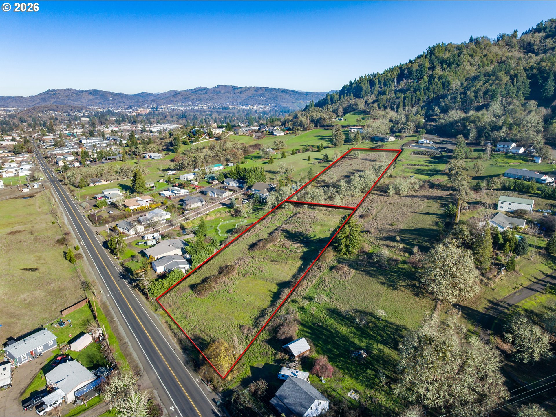 1448 Lookingglass Rd, For Sale in Roseburg - eXp Realty
