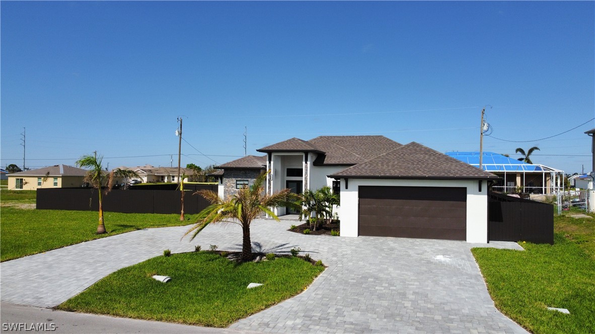 205 Nw 7th Street, Sold in Cape Coral - Zoocasa