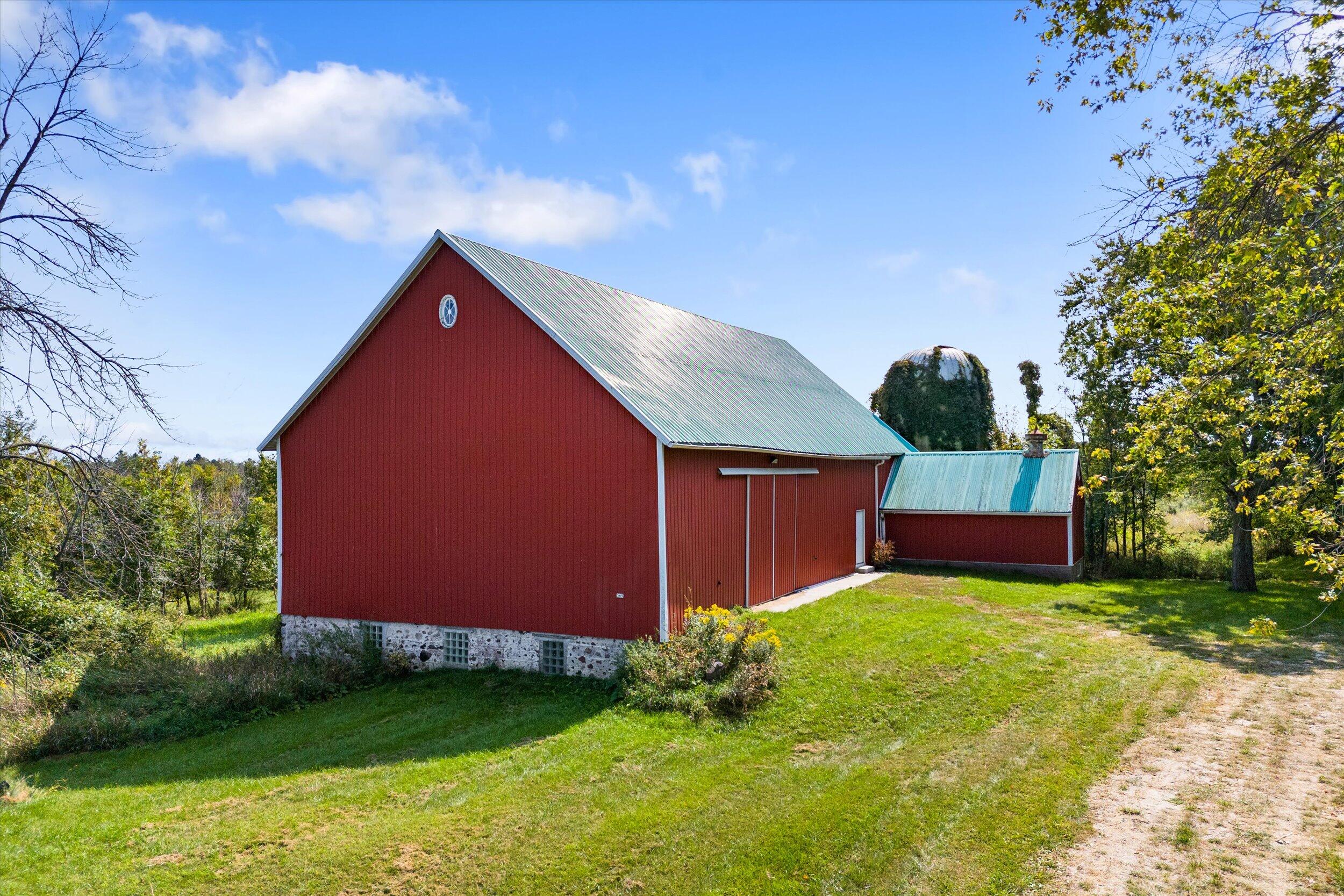 365 Cedar Beach Rd, For Sale in Belgium - Zoocasa