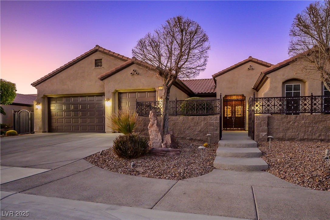 2378 Sandstone Cliffs Drive, Sold in Henderson - eXp Realty