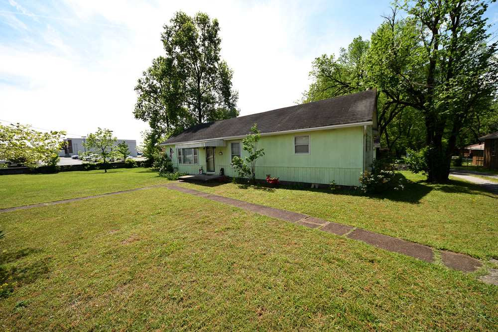 7306 Igou Gap Rd, For Sale in Chattanooga - eXp Realty