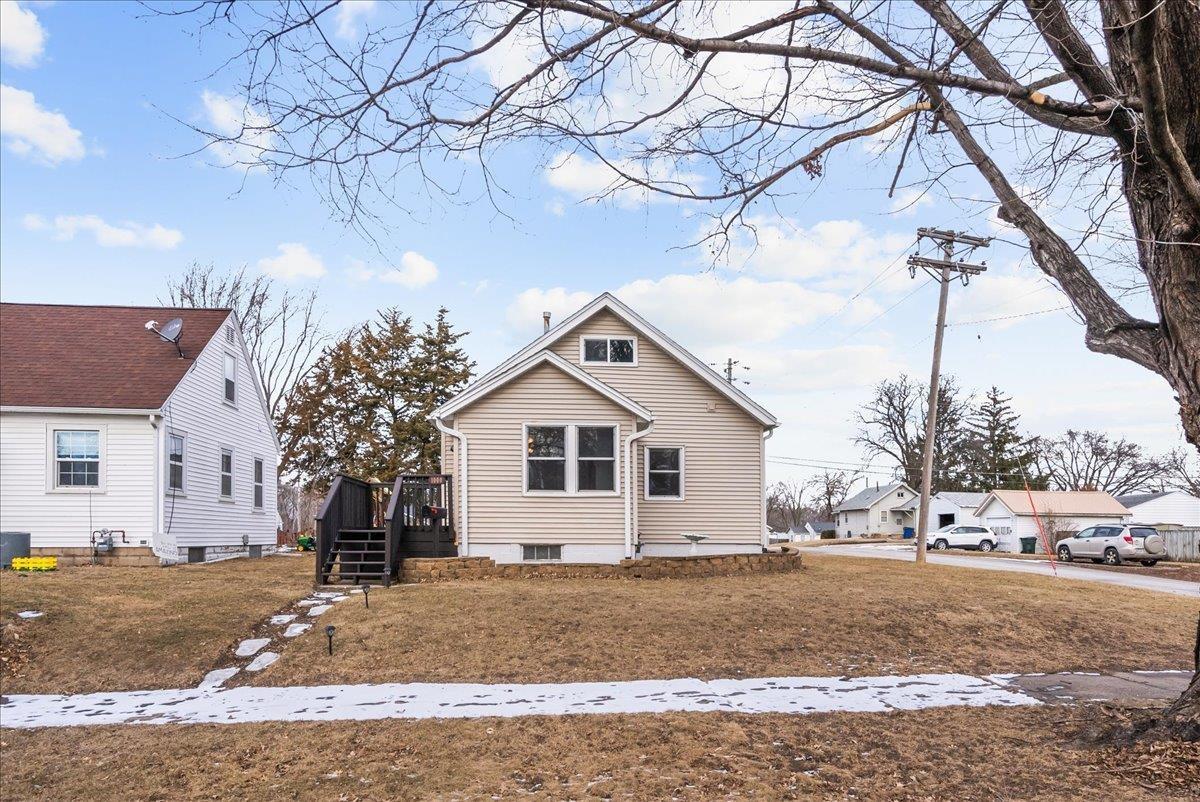 1000 Home Park Boulevard, For Sale in Waterloo - eXp Realty