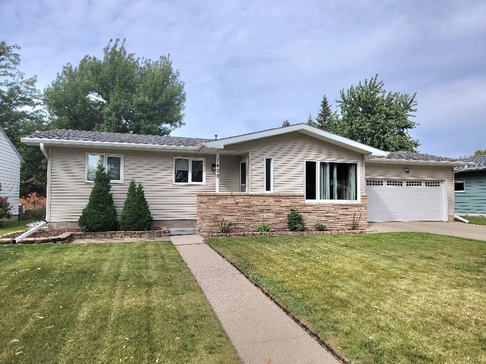 1409 N State St, For Sale in ABERDEEN - eXp Realty
