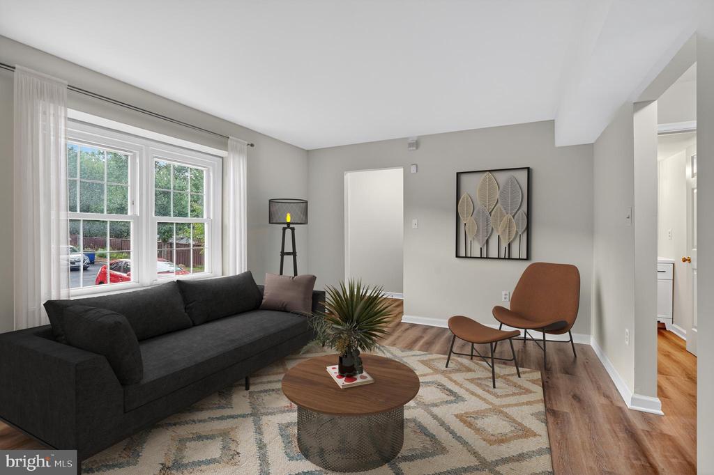 1160 Lisa Ct, For Sale in Herndon - eXp Realty
