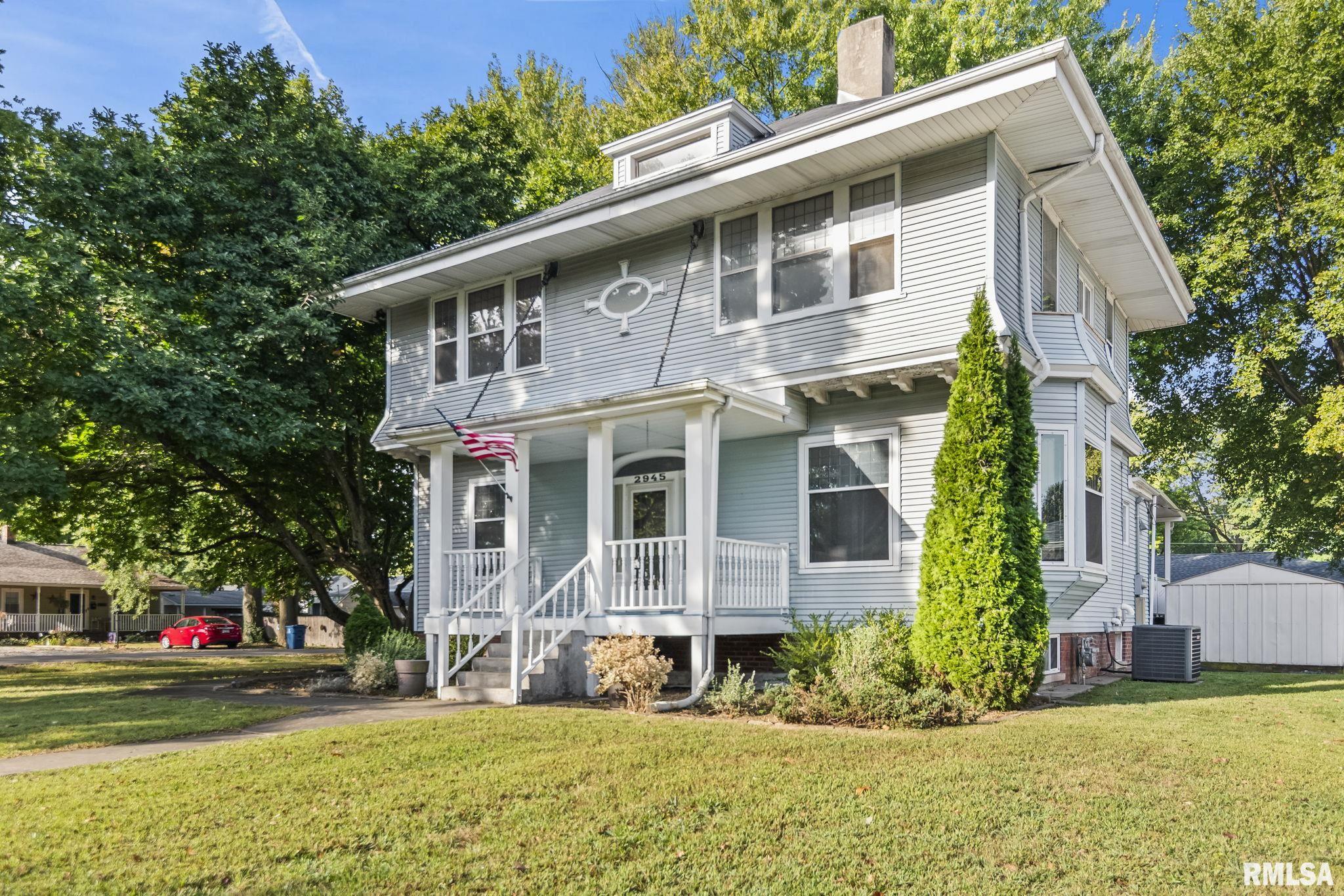 2945 S Douglas Ave, For Sale in Springfield - eXp Realty