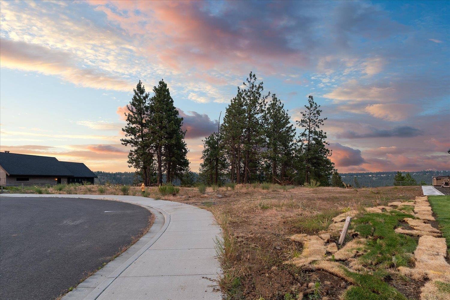 5229 S Falcon Point Ct, For Sale in Spokane - eXp Realty