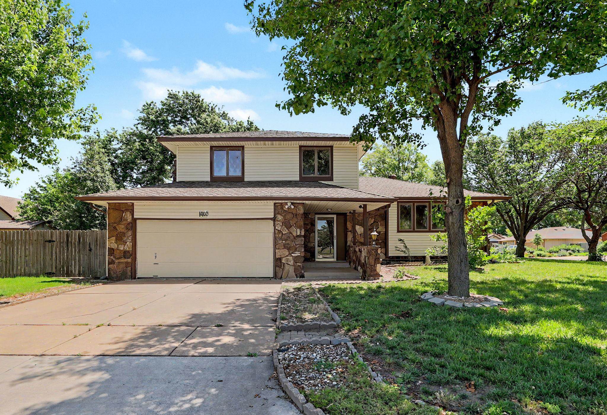 1400 S Todd Pl, For Sale in Wichita - eXp Realty